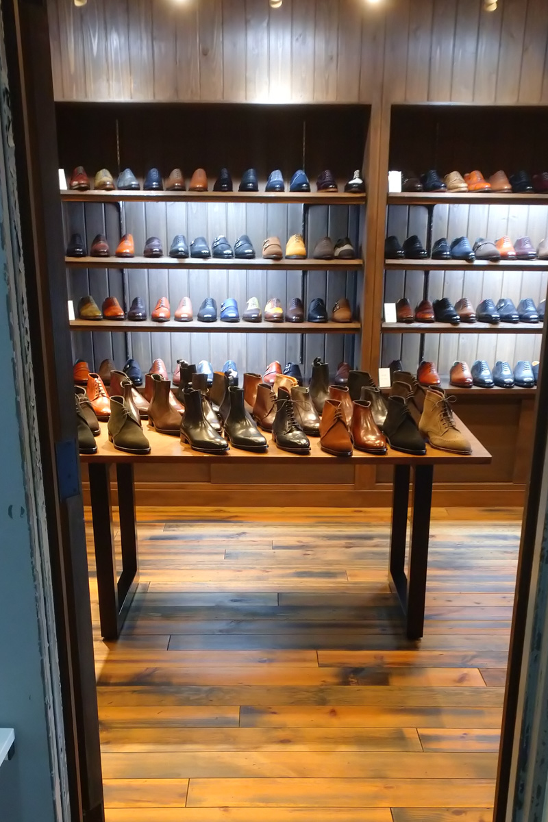 革靴を中心としたアウトレットシューズショップ「M’S SHOE FACTORY OUTLET（エムズ シューファクトリー アウトレット）」が ...
